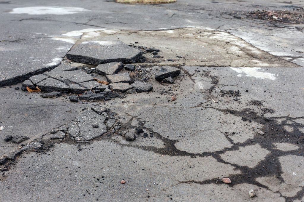 Common Causes of Pavement Failure and Their Solutions