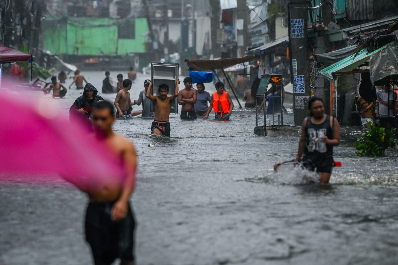 PAGASA: Metro Manila and Other Parts of Luzon Flooded, Now Under Red ...